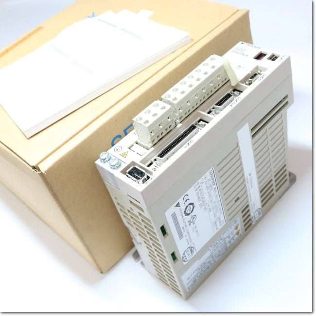 CACR-2R8-EE1VBD-00 サーボパック 200V 0.4kW – Thai.FAkiki.com