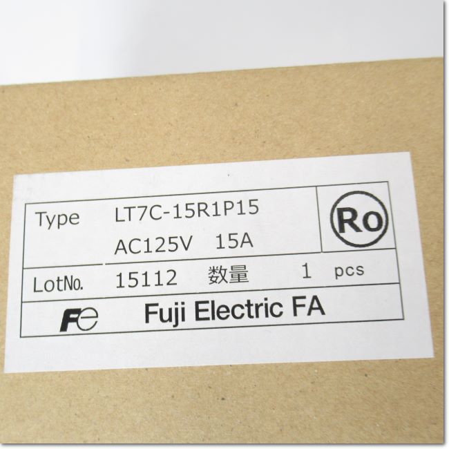 Japan (A)Unused,LT7C-15R1P15 DINレールコンセント サーキットプロテクタ15A付,อะไหล่ ...